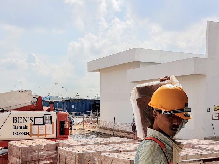From Red to Yellow: What Do Different Construction Worker Helmets Mean?