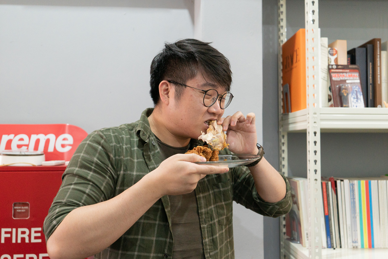 How to Make Love to Fried Chicken in 1,000 Words