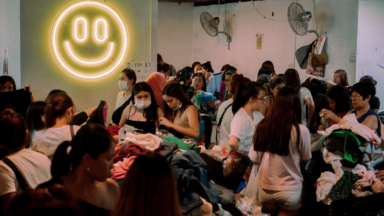 Lucky Plaza, Through the Eyes of Filipinos Who Know It Best