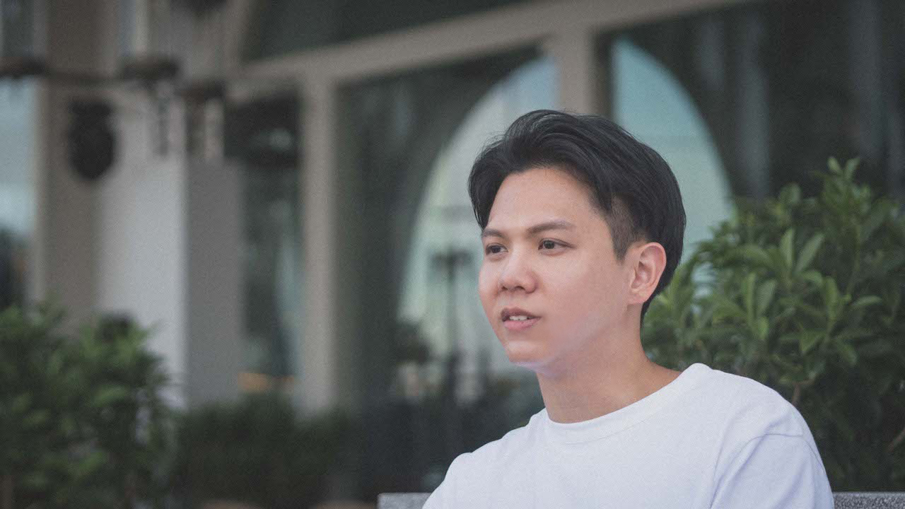 Is Ex-Professional Poker Player, Aloysius Chay, All About The Money ...