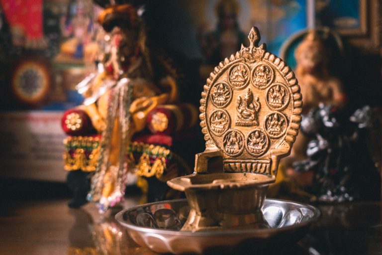 Seeing the Face of God in a Seed: How Devotees Connect With God in Hinduism