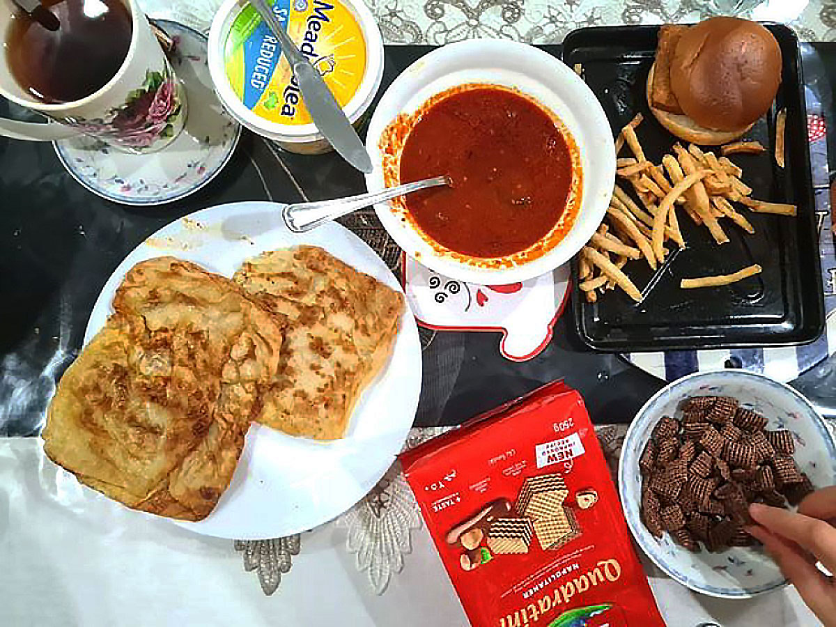 In Pictures: What Singapore Muslims Eat For 'Sahur' During Ramadhan