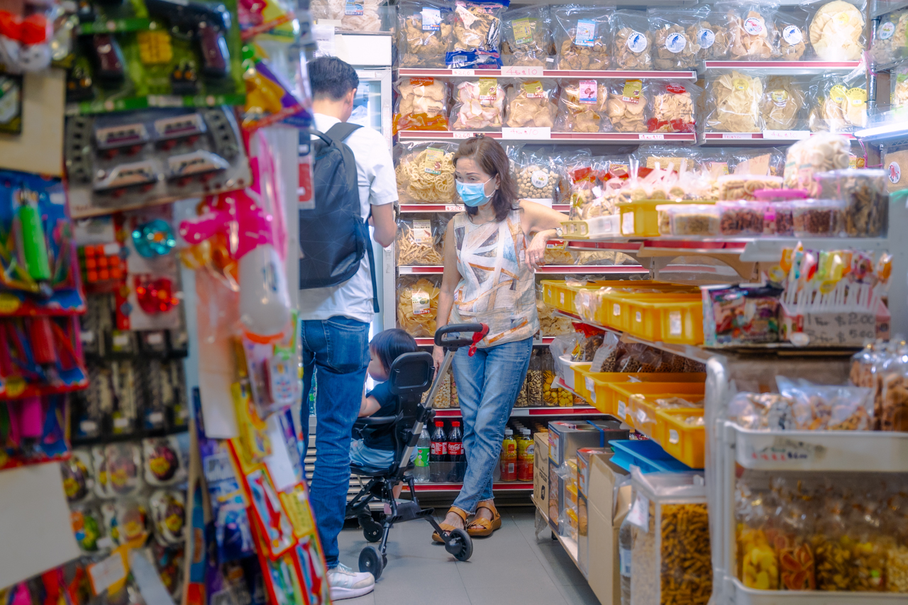 Who We're Really Hurting When We Buy Fake Goods